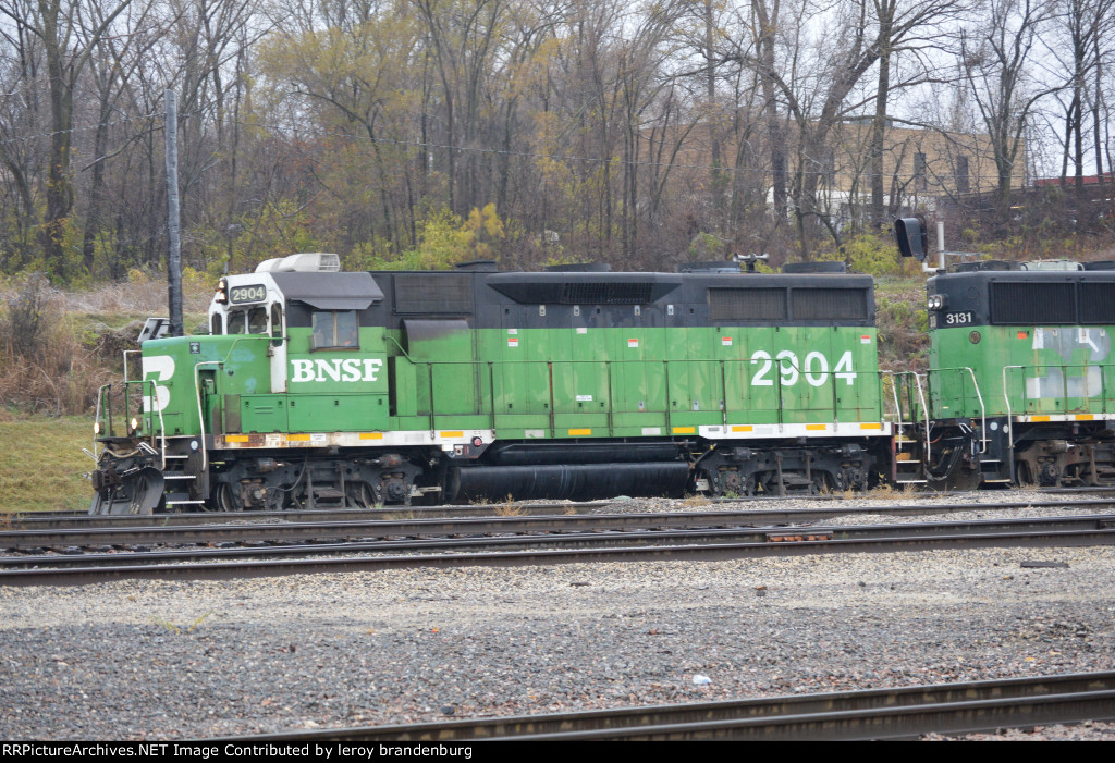 BNSF 2904 at argentine yard